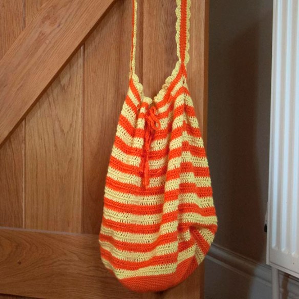 Fun crochet beach bag | Country Skills for Modern Life